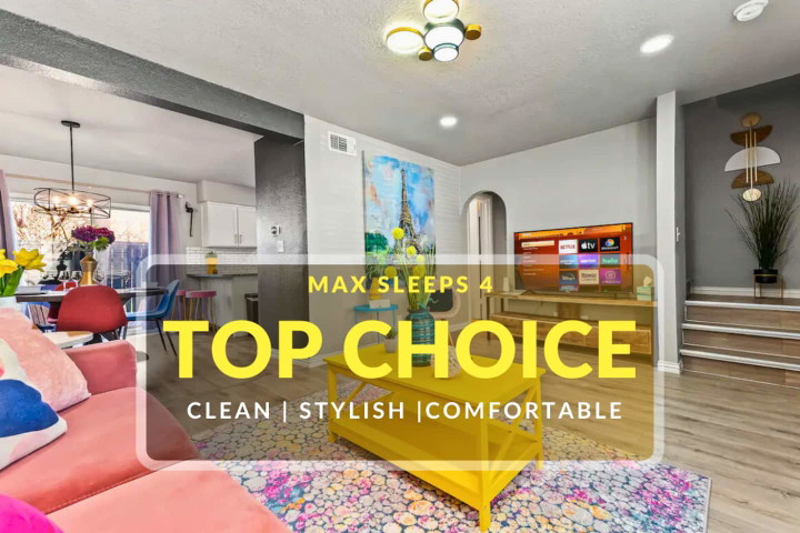 Comfy Downtown Gem ~ Workspace ~ Parking - Irving, TX