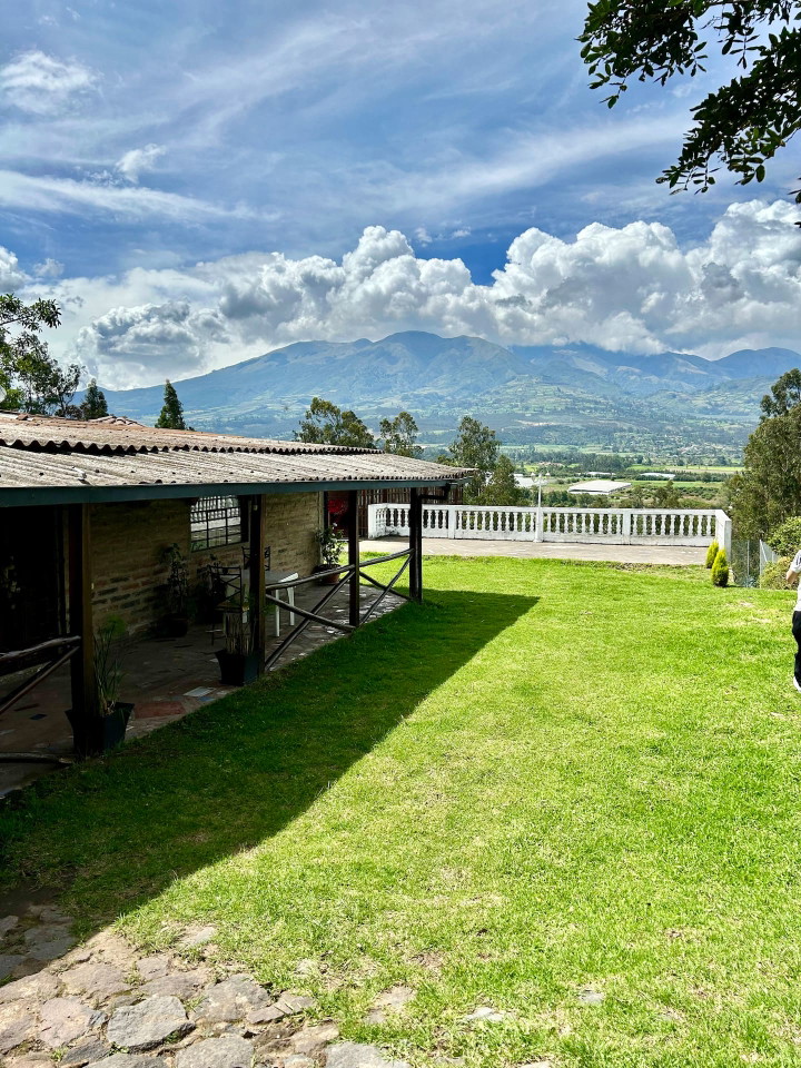 Hidden Paradise Farm - Cotacachi