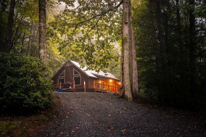 Creekside Cabin/private Hot Tub/lake/8 Guest - Blue Ridge, GA
