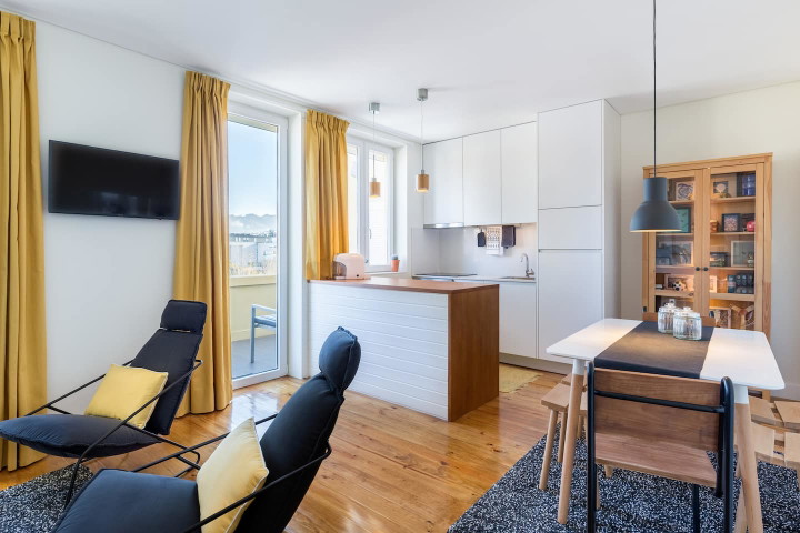 Old Town Modern Flat With Balcony - Braga