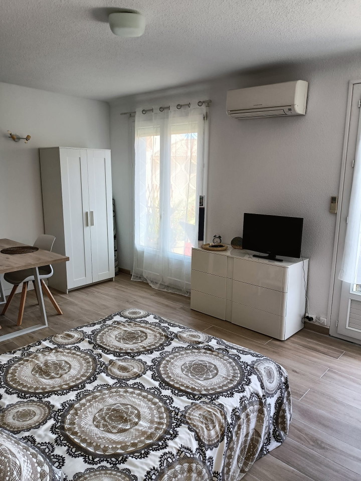 Studio Climatisé Proche Mer Avec Terrasse - Aigues-Mortes