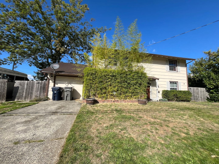 The C Sharp: Guest Suite - Upper Level - Bothell, WA