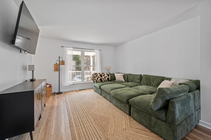 Catskills Townhome!
Walk To Phoenicia. - Phoenicia, NY