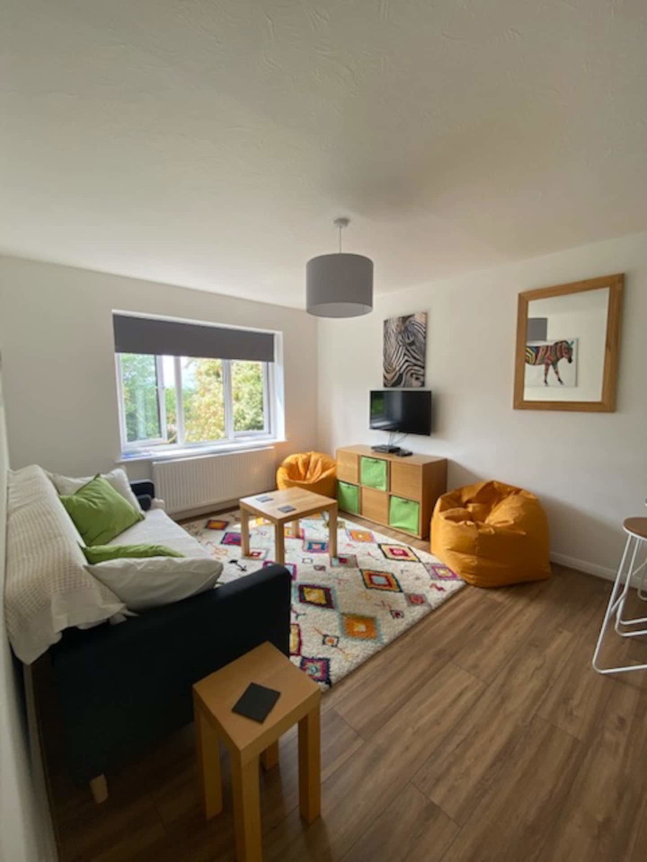 Glastonbury - Sole Use Of Apartment. - Glastonbury