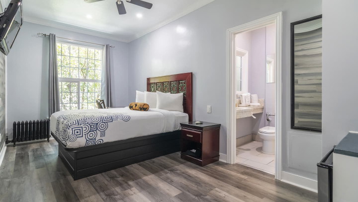 Escape To Greenleaf - Luxury Meets Tranquility 3 - Long Beach, CA