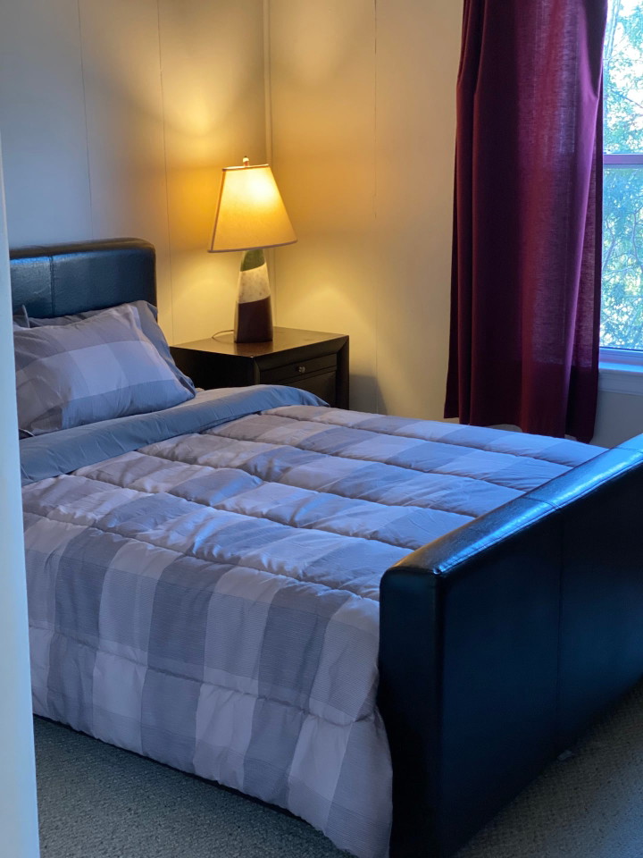 Private, Spacious And Bright. Wonderful Spot - Peterborough, ON, Canadà