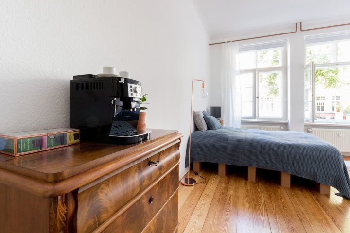 Modern Studio In An Art Nouveau Building - Weimar