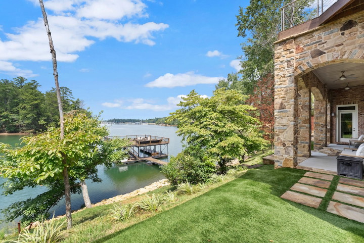 Awesome Lake House Best Location - Buford, GA