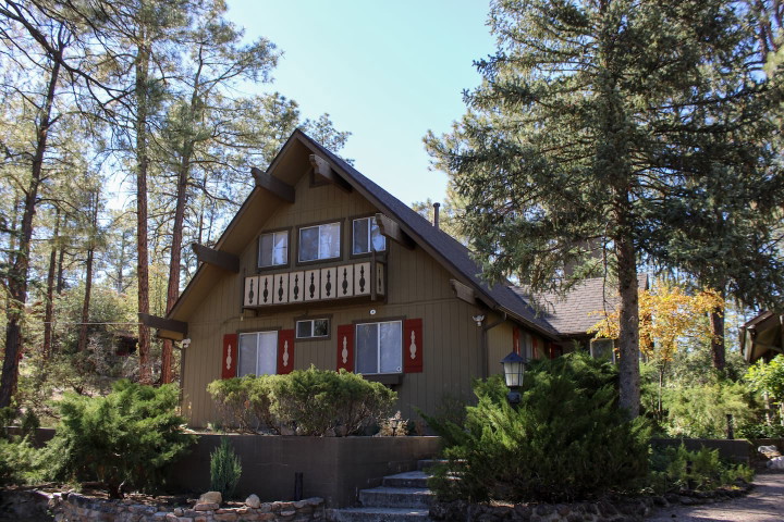Skyview Lodge - Prescott Cabin Rentals - Prescott, AZ