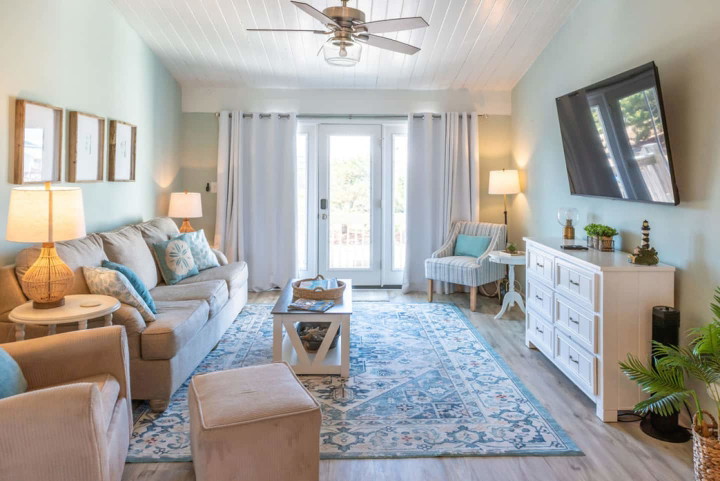 Just Beachy Oceanside Retreat - Atlantic Beach, NC