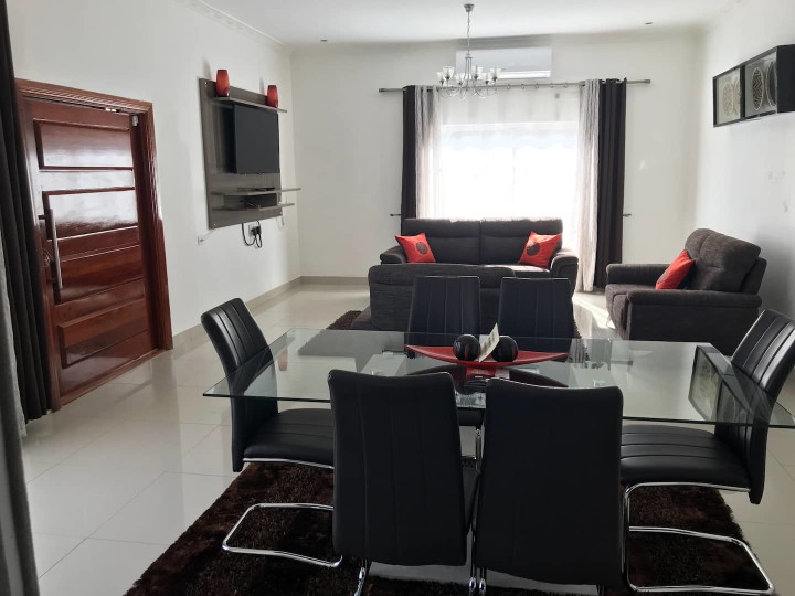 Chubo Apartments #1, Self-catering Near Manda Hill - Lusaka