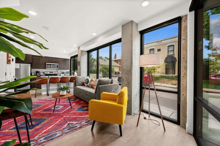 Prime Location | Rooftop, Pool, Hot Tub & Gym - Salt Lake City, UT