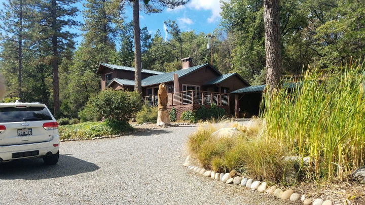 Uncle Grizz's Cabin...get Intouch With Nature - Bass Lake, CA