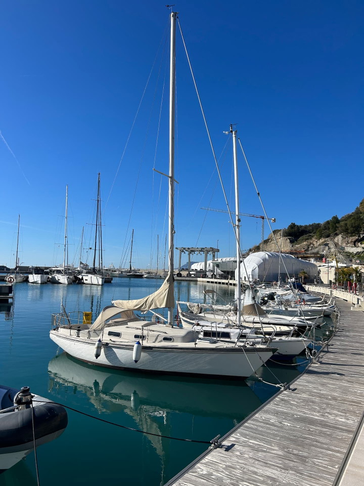 Segelboot In Cala Del Forte Ideal Für Junge Leute - Ventimiglia