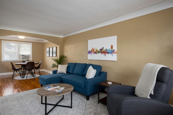 Parkside 1br: Spacious, Quiet, Covered Parking - バッファロー, NY