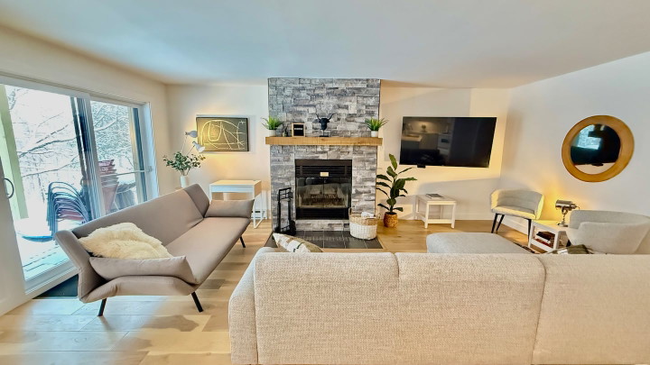 Walk To Village Condo | Fall, Ski & Outdoors - Mont-Tremblant