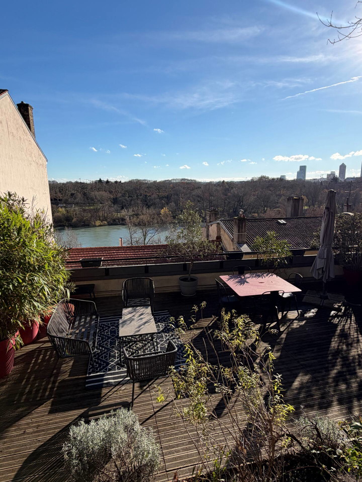 Maison De Ville Avec Roof Top Rare Au Cœur De Lyon - Lyon