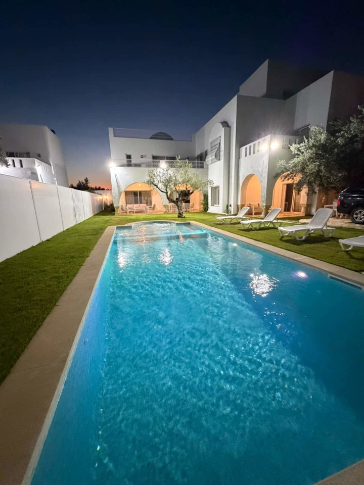 Villa D'exception à Hammamet Avec Piscine Privée - Hammamet