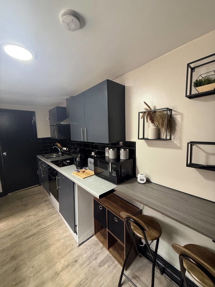 Luxury Modern Studio Apartment In Bolton Town - Bolton