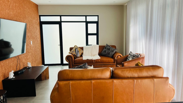 41 Nothern Valleys Small Hill - Windhoek