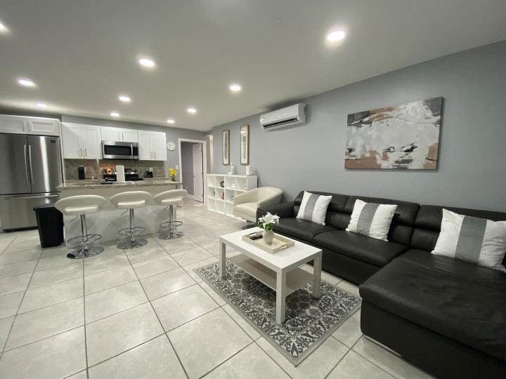 Executive Luxury Suite - Dania Beach, FL