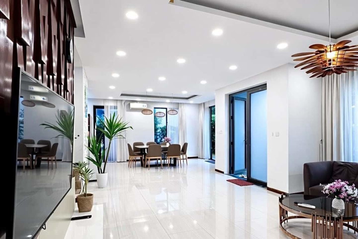 Villa 3 Phòng Ngủ ! Hồ Bơi Lớn ! Trung Tâm - Phú Quốc