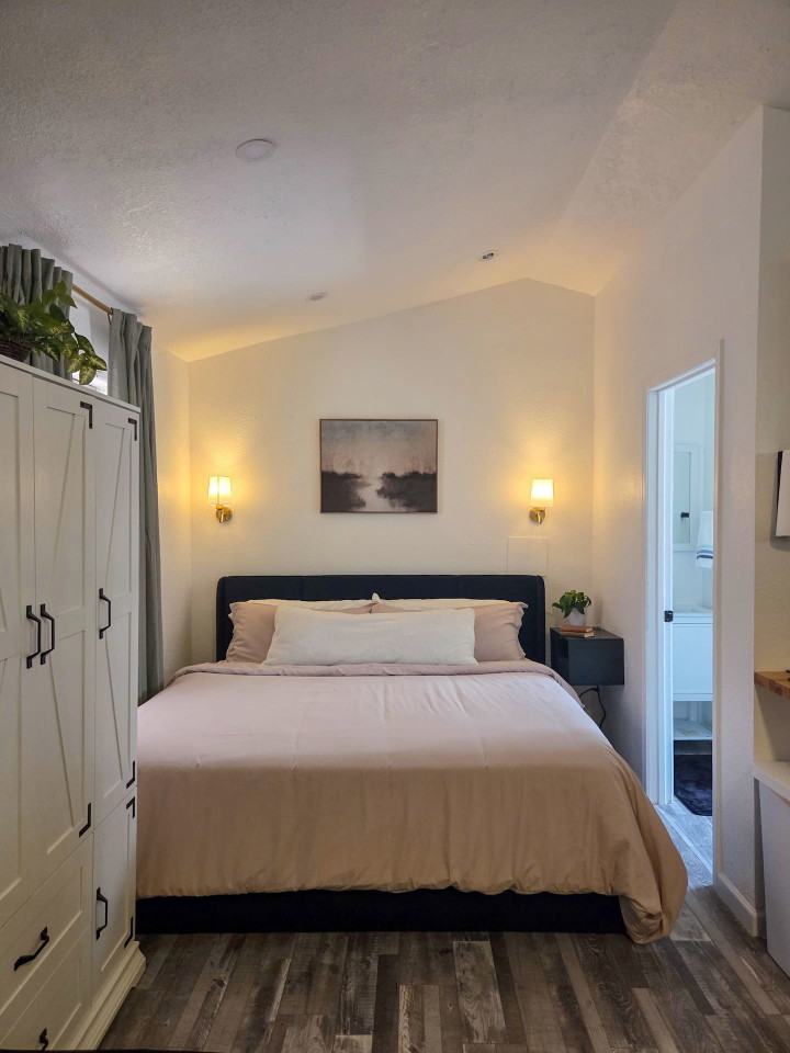 Olive Branch Studio | King Bed + Private Entry - Albuquerque, NM