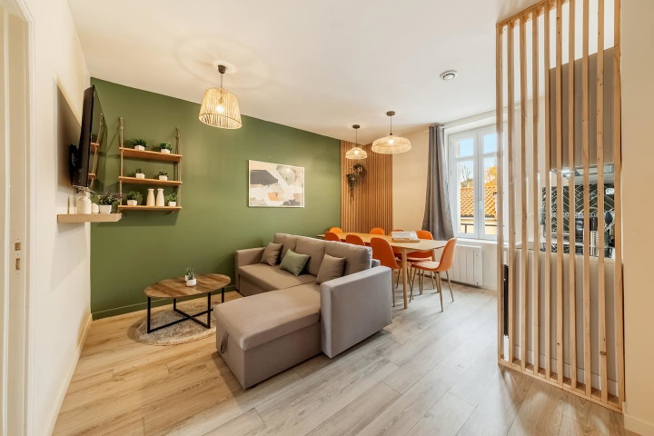 Le Bosquet - Spacious And Modern 10 People - Close To The Station - Cholet