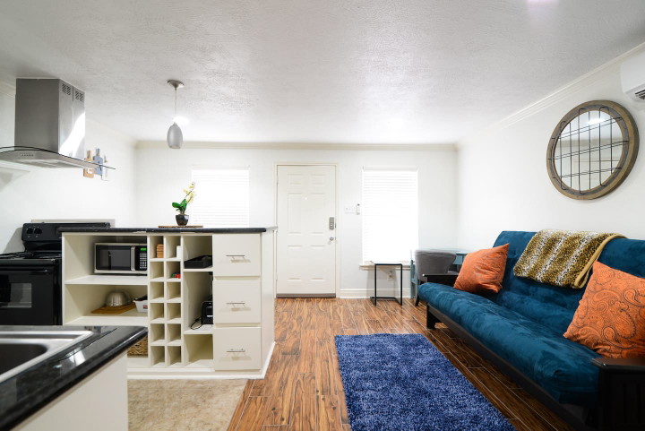 Charming Apartment Heights - Buffalo Bayou - Houston