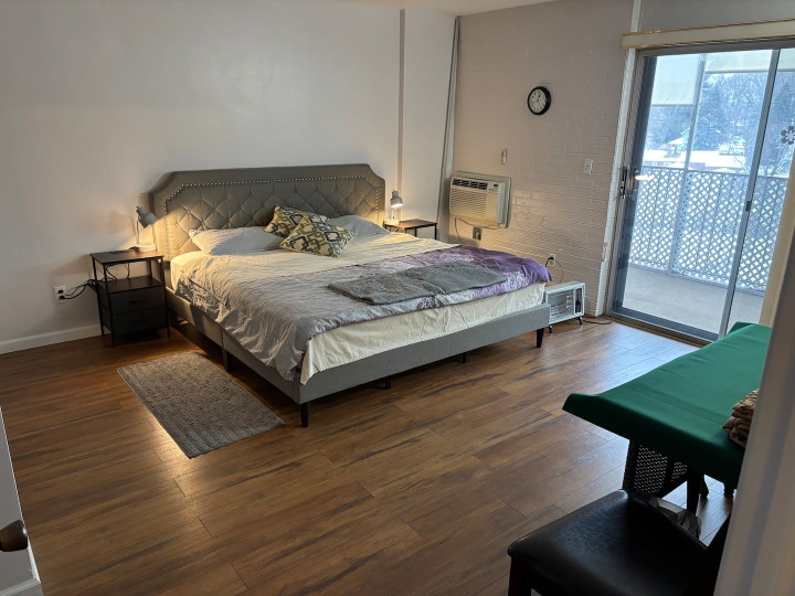 Welcome To My Place, King Bed In Each Room - Akron, OH