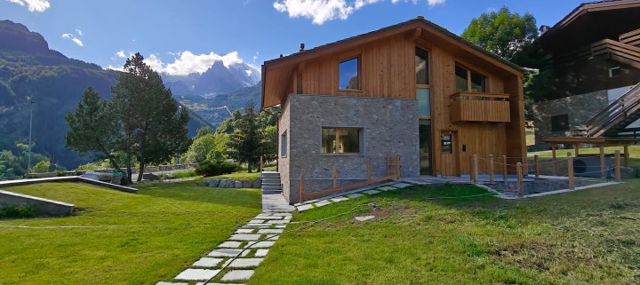 Mansarda Sul Bianco - Courmayeur