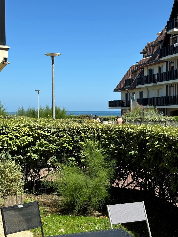 Cabourg : Front De Mer Apt Rdc 52 M² Avec Jardin - Cabourg