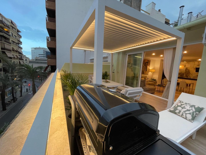 Gran áTico Con Terraza En El Centro De Alicante. - Alicante