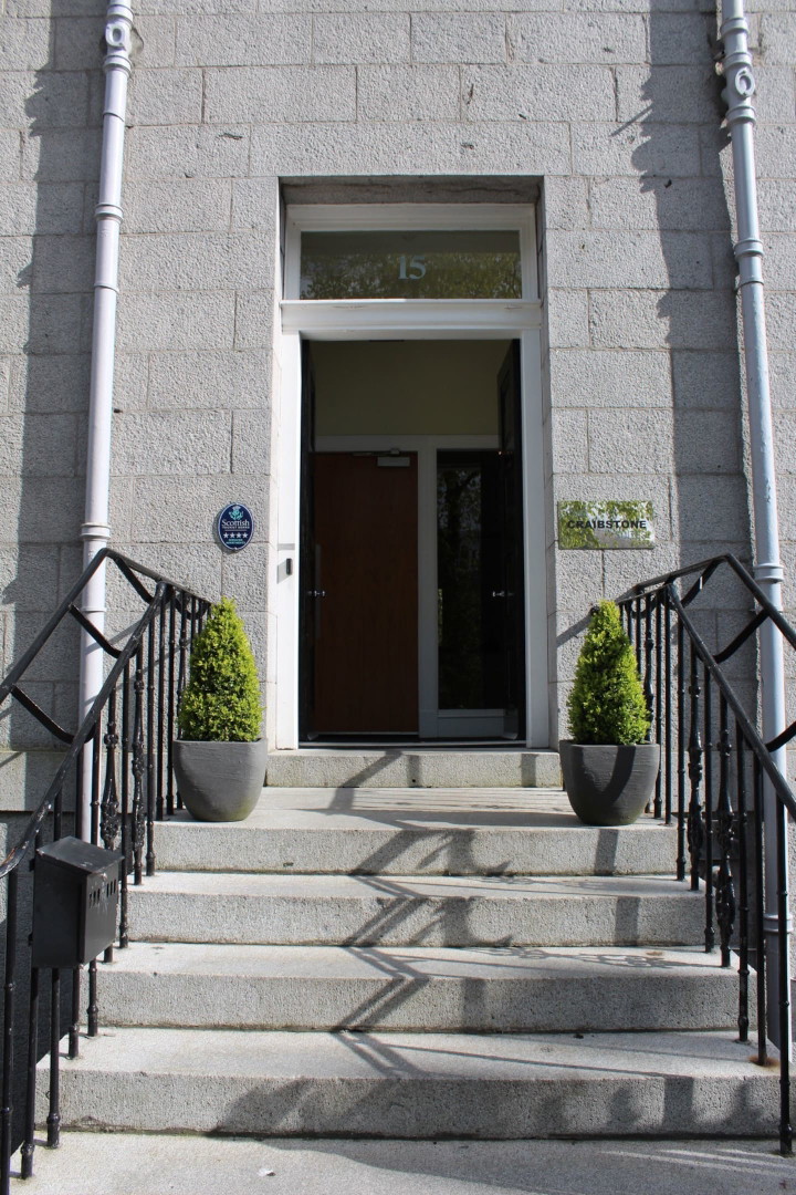 1 Bedroom Suite - Aberdeen