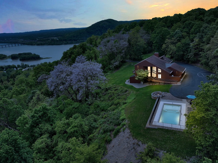 Mountain Retreat * Heated Pool * Amazing Views! - Harrisburg, PA