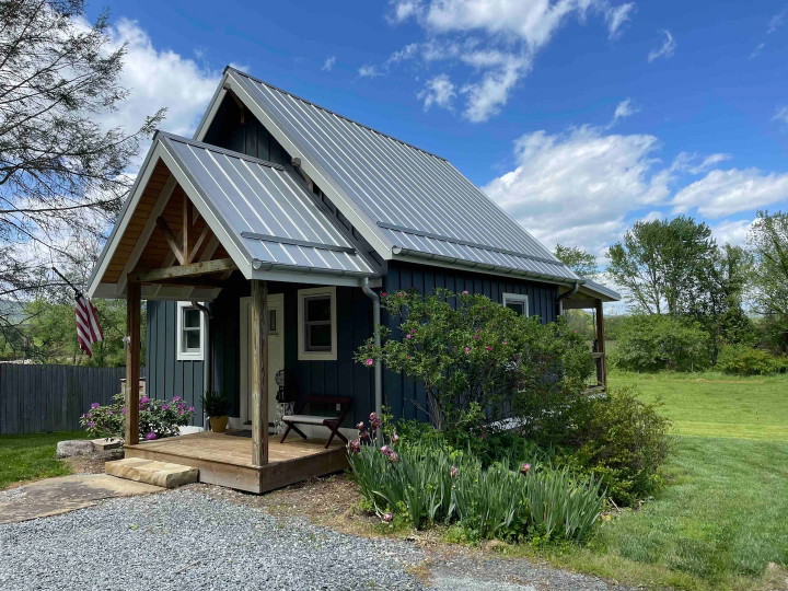 Farm Cabin Close To Downtown - Brevard, NC