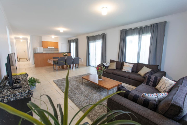 Huge Family Home 20 Min To Airport/close To Shops - Melbourne