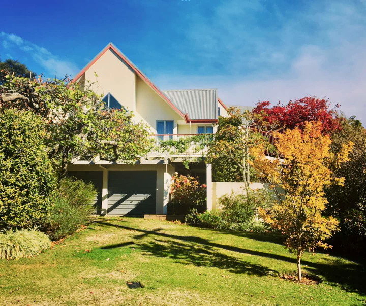 Spacious Home Close To The Waterfront - Akaroa