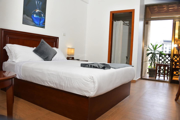 Free Breakfast + Airport Pick Up, Near Airport - Addis Ababa