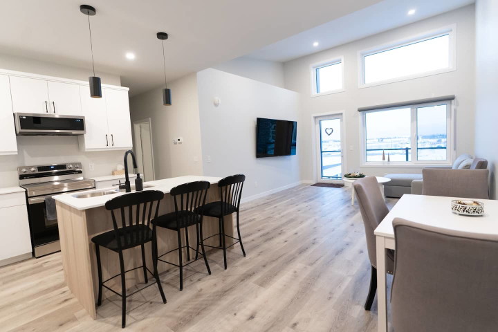 Newly Build 2 Bedroom Condo In A Prime Location - Steinbach