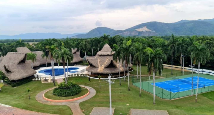 Soleil Et Repos En Flandre, à Proximité De Girardot - Flandes