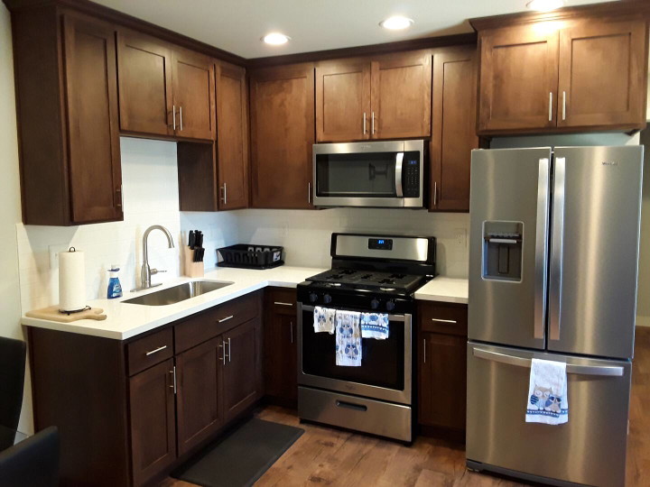 Cozy & Private Modern Back Guest House In Modesto - Modesto, CA