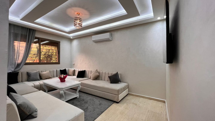 Luxury 3-bedroom Duplex In Gueliz Victor Hugo - Marrakech