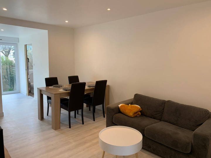 2-room Apartment, Right Bank - Brest, France