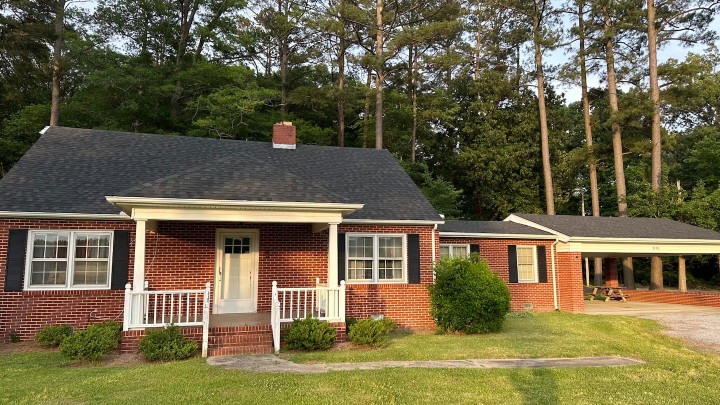 The Huntsman Lodge - Murfreesboro, NC