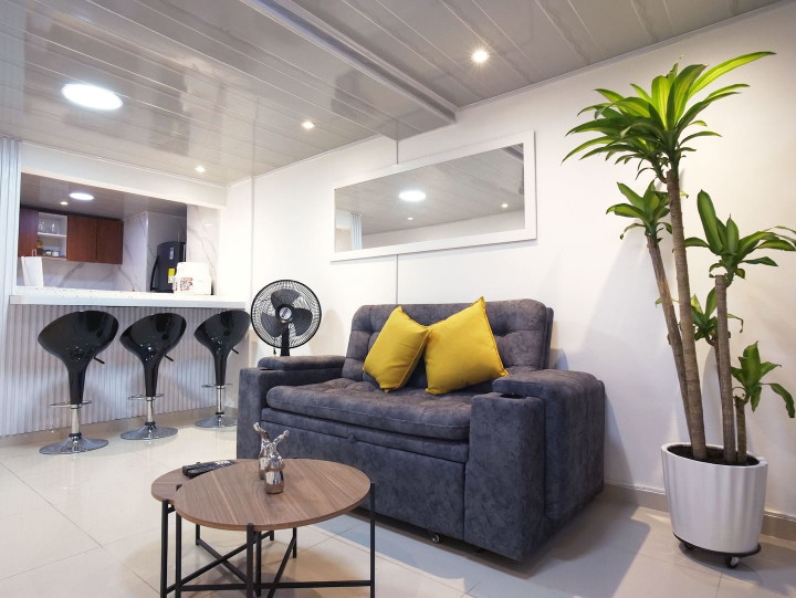 1st-floor Property · Parking · 2 Bedrooms · Air Conditioning · 300&nbsp;Mbps Wi-fi - Colombia