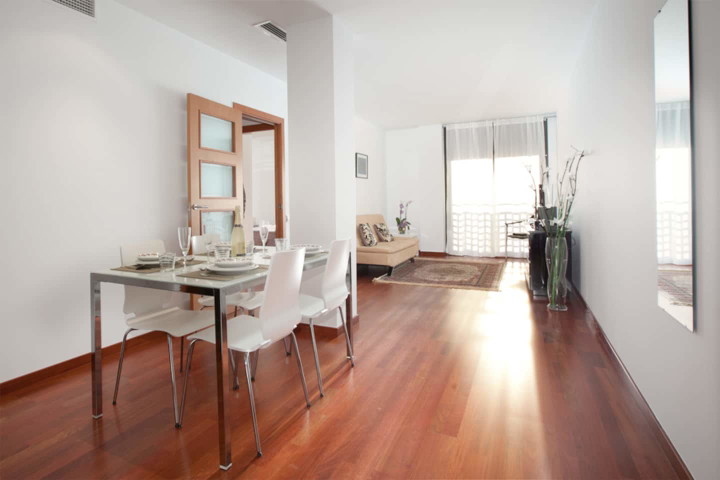 Central & Sunny Apartment Near Passeig De Gracia - Barcelona