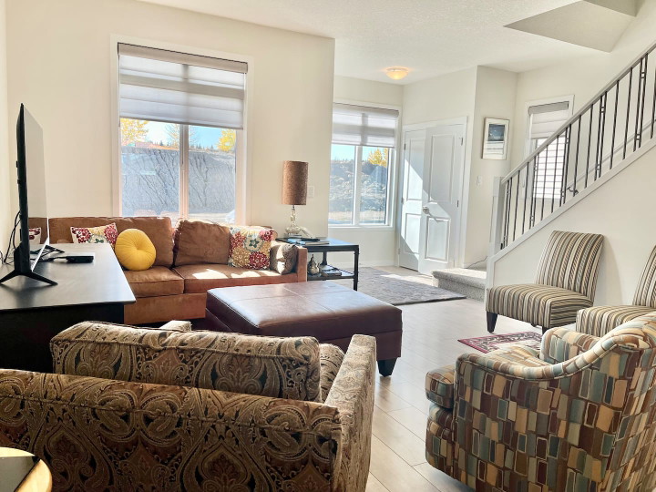 Rockland Park Home: 3br, Easy Access To Banff - Canada