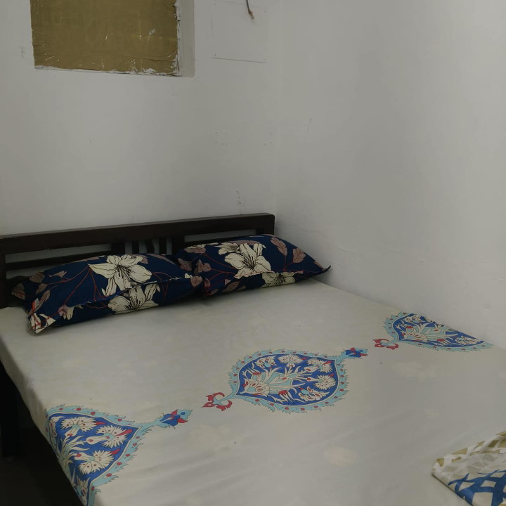Tiny Affordable Budget Friendly Home Stay - Ac - Chennai