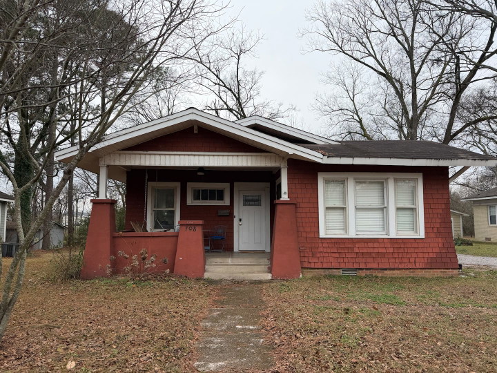 Charming Church Cottage. Cozy And Comfortable! - Tupelo, MS